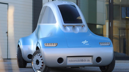 [Video] El auto inteligente del futuro llegó a Berlín - Cooperativa.cl