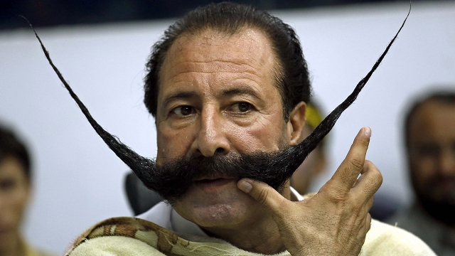 [Fotos] Este enorme bigote que hizo que lo secuestraran - Cooperativa.cl