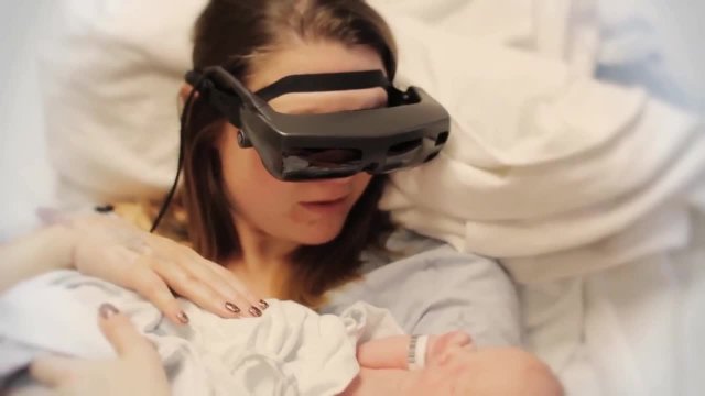 [Video] Una mamá con ceguera parcial logra ver a su bebé por primera ...