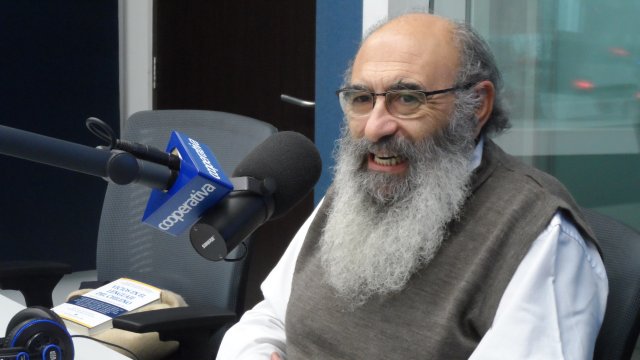 [Video] Jaime Hales y los detalles de su libro "La lectura del Tarot ...