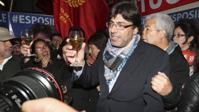 [Fotos] La celebración de Daniel Jadue tras su reelección en como ...