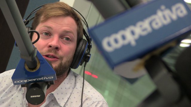 [Video] Felipe Sánchez presentó su programa "Sanguchez" - Cooperativa.cl