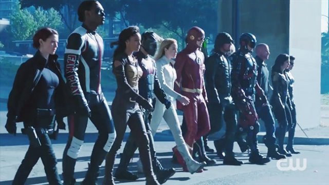 [Video] Nazis interrumpen el matrimonio de "The Flash" en adelanto del ...