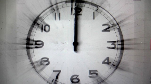 [Audio] Neurobiólogo John Ewer defiende mantención de un horario único ...