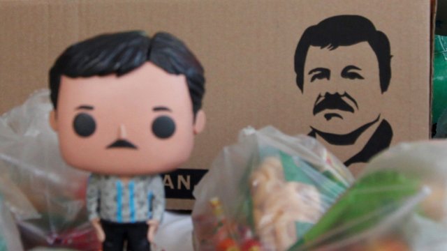 [Fotos] ¿Juguetes con la imagen del Chapo? Los particulares regalos de ...