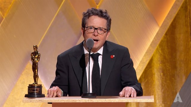 [Video] Michael J. Fox recibió Oscar honorífico por su lucha contra el ...