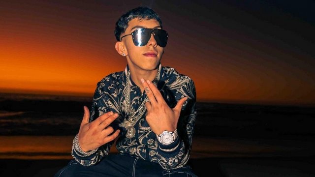 [Fotos] Standly se disculpa por video con presunta arma y critica a los ...