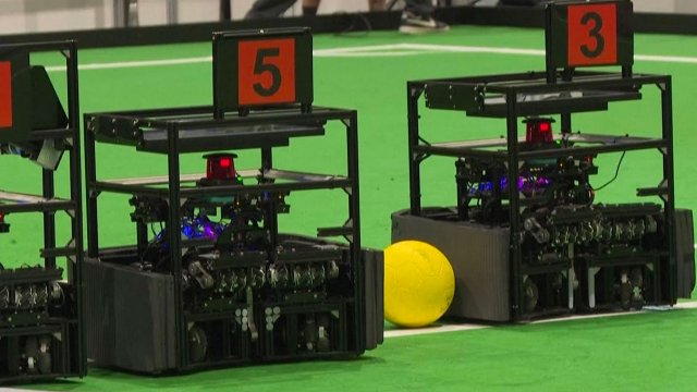 [Video] ¿Sueño o pesadilla? Robots con inteligencia artificial jugaron partido de fútbol ...