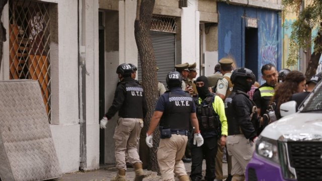 [Fotos] Carabineros desalojó inmueble tomado en el Barrio Brasil ...
