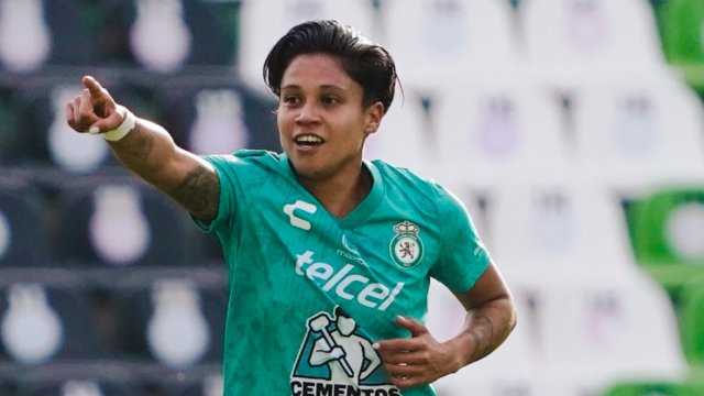 [Video] Fernanda Pinilla marcó de cabeza en el empate de León ante ...