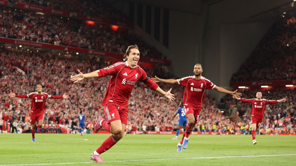 Liverpool comenzó la defensa del título en la Premier con exigido ...