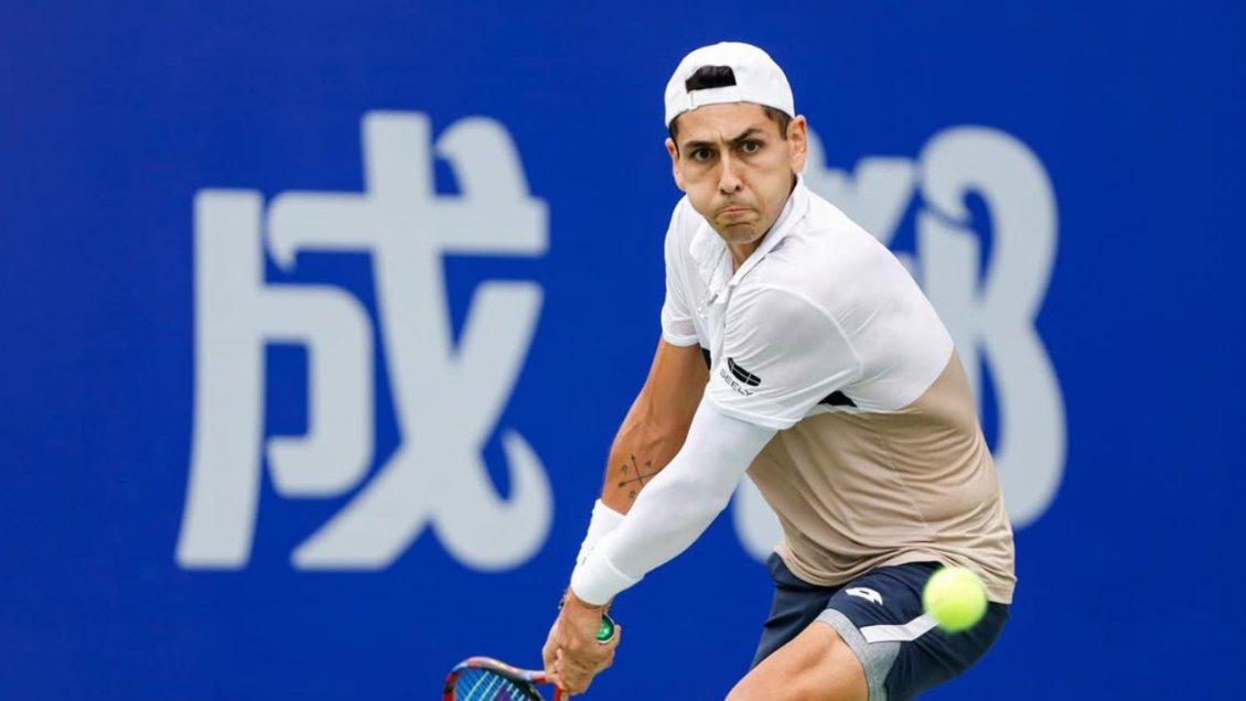 Alejandro Tabilo enfrenta a Lorenzo Musetti en la final del ATP 250 de Chengdu - Cooperativa.cl