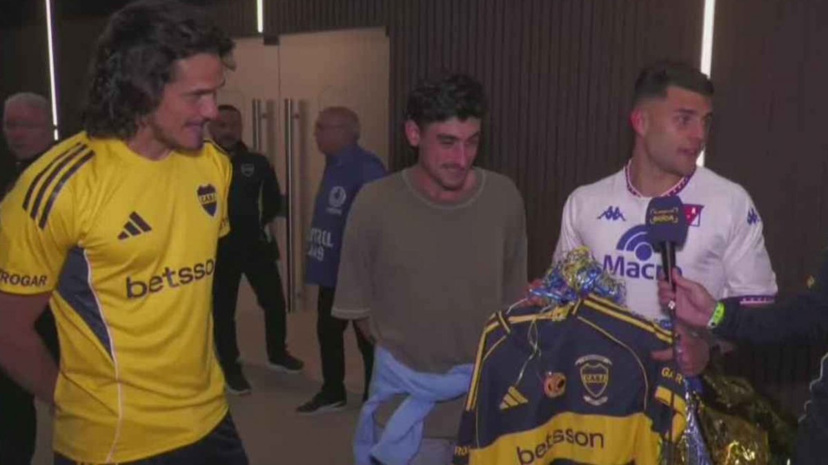 [VIDEO] Emotivo: Ignacio Russo recibió la camiseta en homenaje a su ...