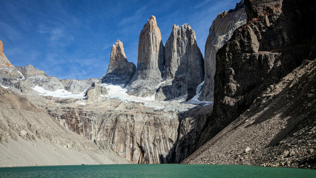 Torres del Paine: Aumentan a dos los turistas fallecidos y a siete los ...