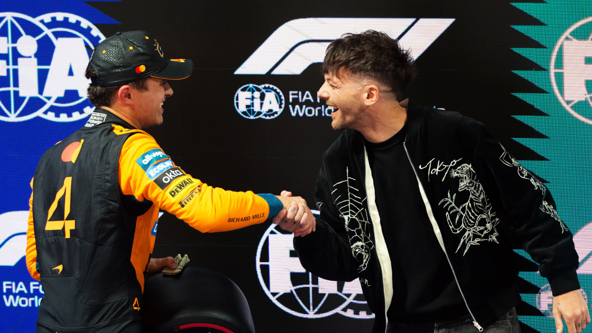 [VIDEO] Louis Tomlinson entregó el premio a Lando Norris por la "pole ...