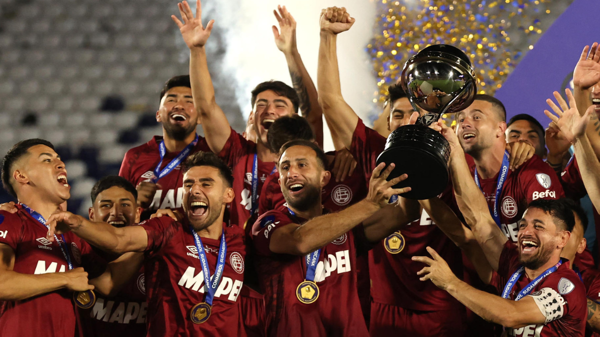 [Fotos] Lanús volvió a consagrarse campeón de la Copa Sudamericana tras ...