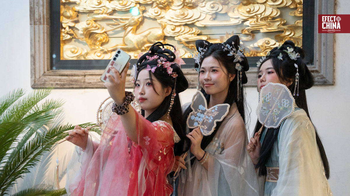 [Audio] China: "Generación Hanfu" fusiona tecnología y tradiciones ...