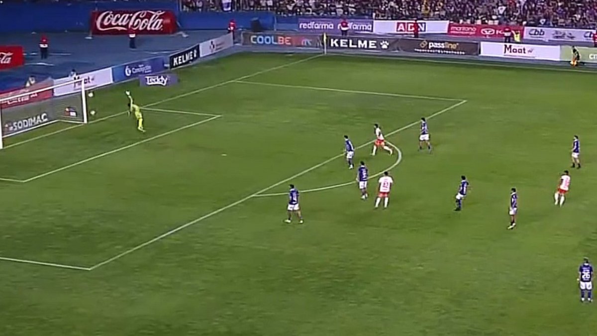 [VIDEO] Iván Ledezma deslumbró con un golazo para el empate parcial de ...