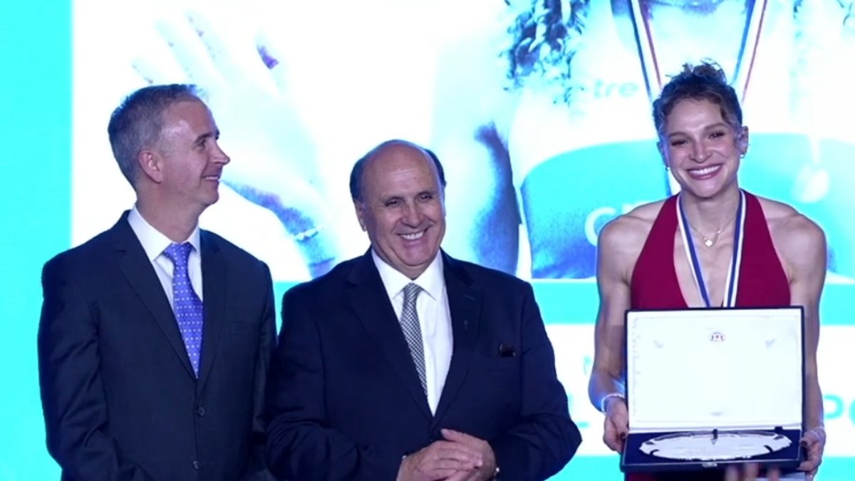 [Audio] Presidente del Club Deportivo UC elogió a Martina Weil tras ...